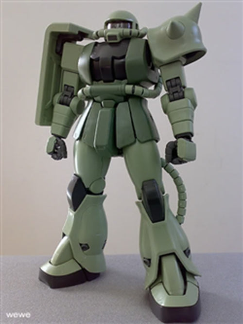 MK61580 - MASTER GRADE - ZAKU II VER. 2.0 - MODEL KIT 1/100 – Games Academy